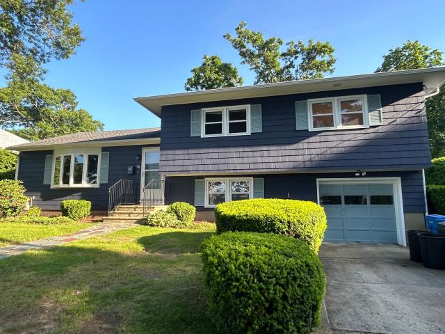 Great spacious Single Family