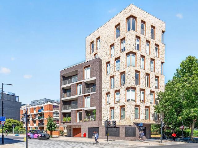 Great Suffolk Street, London, SE1 1 bed apartment to rent £2,700 pcm £623 pw
