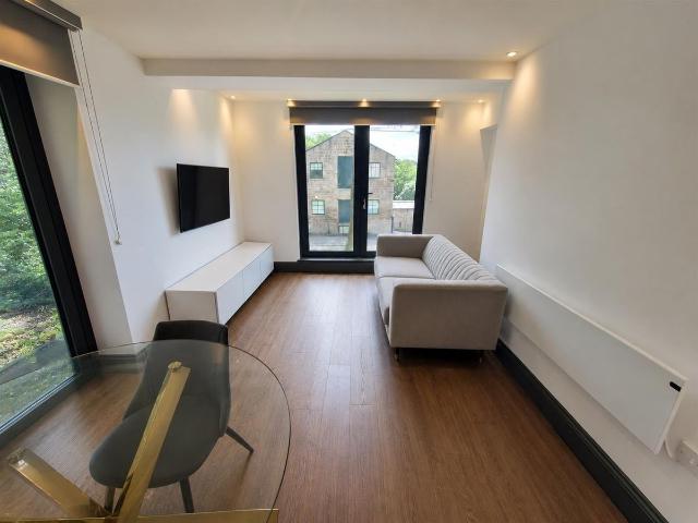 Greatminster House, Horsforth, Leeds LS18, 1 bed flat to rent, £1,050 pcm | PrimeLocation