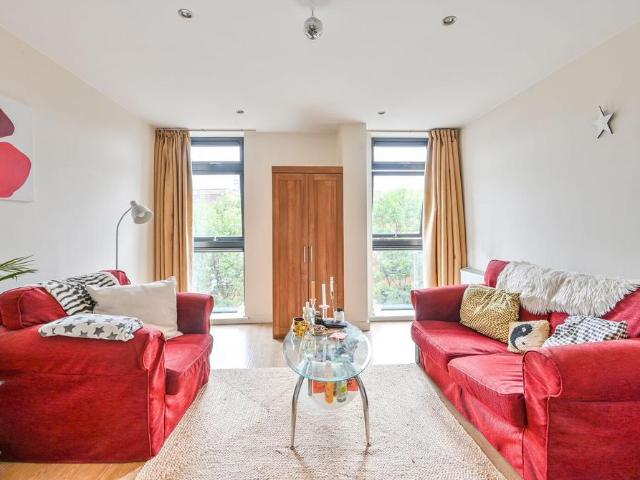 Greatorex Street, Aldgate, London, E1 1 bed flat to rent £1,900 pcm £438 pw