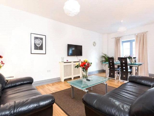 Greatorex Street, London, E1 2 bed apartment to rent £2,300 pcm £531 pw