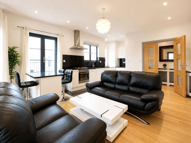 Greatorex Street, London E1, 2 bed flat to rent, £3,000 pcm | PrimeLocation