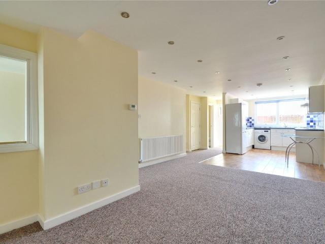 Greatfields Drive, Uxbridge UB8, 4 bed town house to rent, £2,200 pcm | PrimeLocation