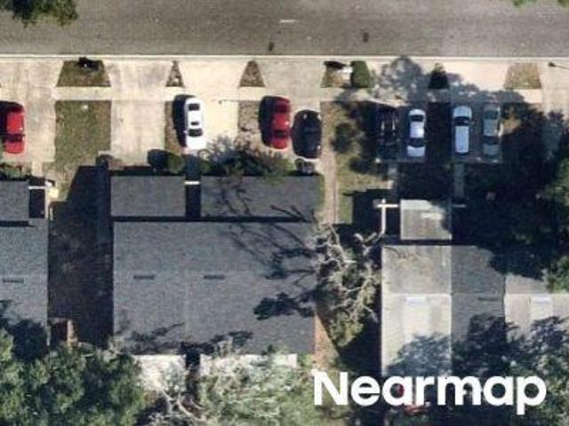 Greatpine Ln N