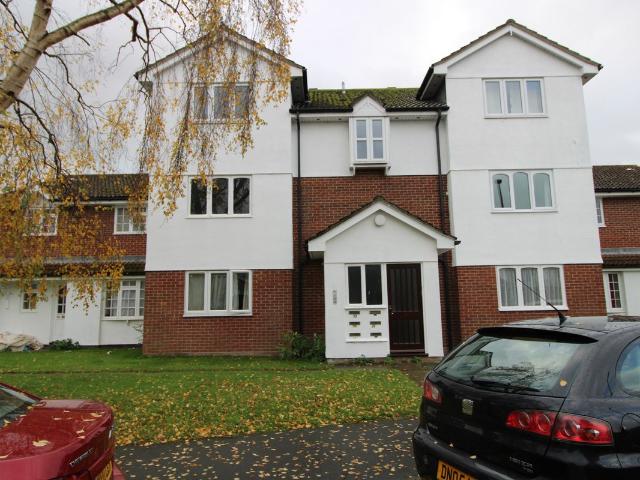 Grebe Court, Bridgwater TA6, 2 bed flat to rent, £795 pcm | PrimeLocation