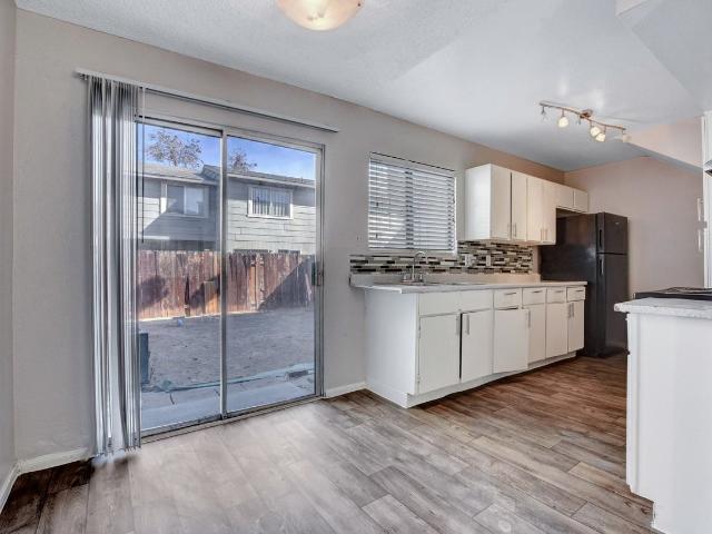 Green Tree Apartments 2 Bedroom Apartment for Rent at 517 N 28th St, Las Vegas, NV 89101