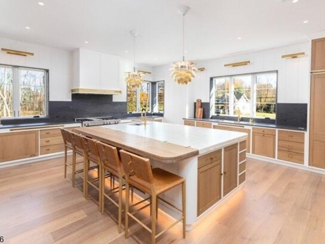 Green Village Rd, Chatham Township, Home For Sale