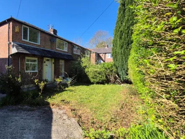 Green Walks, Prestwich, M25 1DS, United Kingdom | 3 bed duplex for rent #166530655 | Rentberry