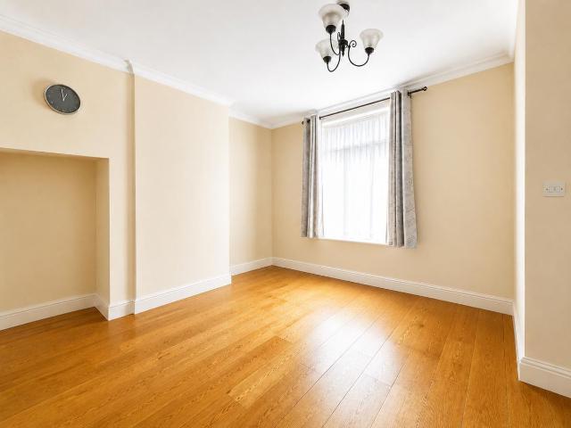 Green Wrythe Lane, Carshalton SM5, 3 bed terraced house to rent, £2,300 pcm | PrimeLocation