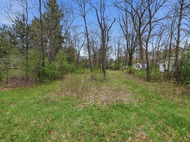 Green Ave, Stevens Point, WI 54481
