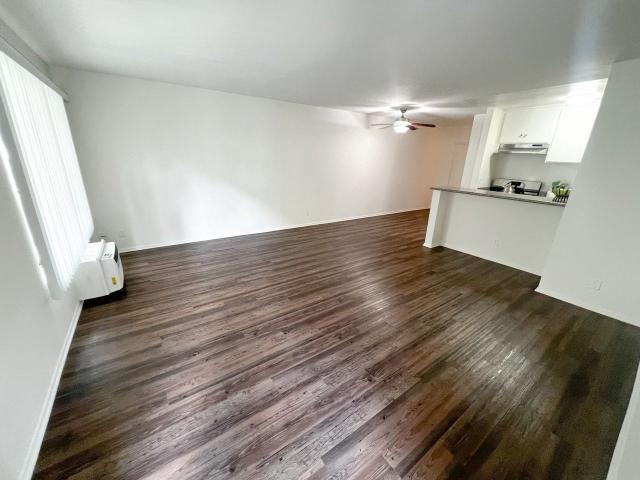 Green Court Apartments Studio Apartment for Rent at 7425 Sepulveda Blvd, Los Angeles, CA 91405 Van Nuys