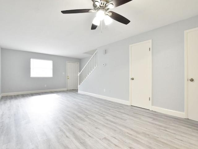 Green Cove 2 Bedroom Apartment for Rent at 3650 Sw 20th Ave, Gainesville, FL 32607