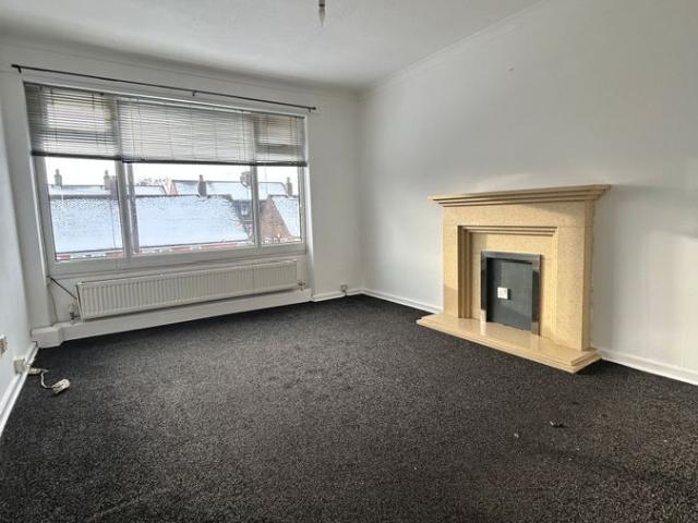 Green Close, Dewsbury WF13, 1 bed flat to rent, £625 pcm | PrimeLocation