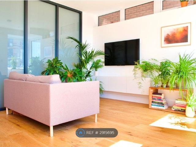 Green Dragon House, Croydon CR0, 1 bed flat to rent, £1,200 pcm | PrimeLocation