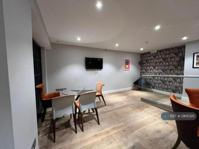 Green Dragon House, Croydon, CR0 2 bed flat to rent £2,300 pcm £531 pw