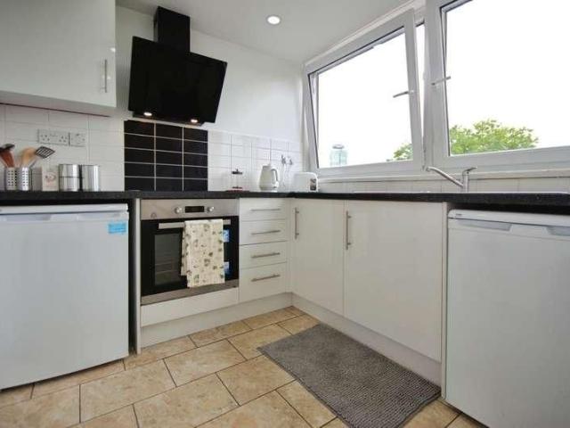Green Dragon Lane, Brentford, TW8