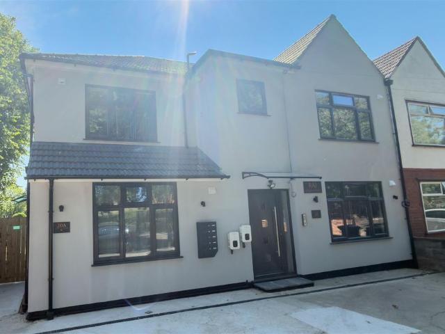Green Drive, Southall UB1, 2 bed flat to rent, £1,800 pcm | PrimeLocation