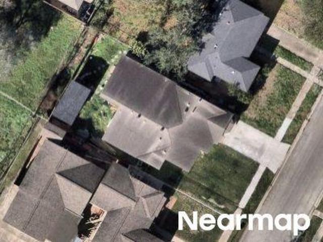 Green Grove Dr