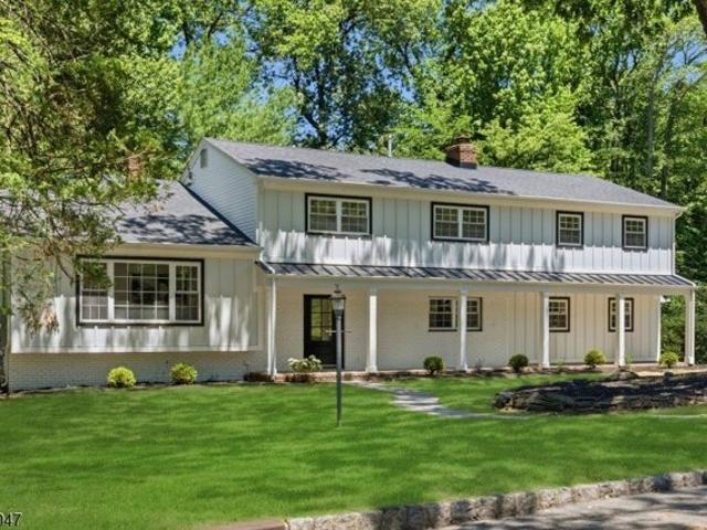 Green Hill Rd, Springfield, Home For Sale