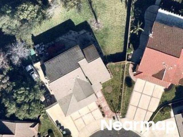 Green Hollow Ln
