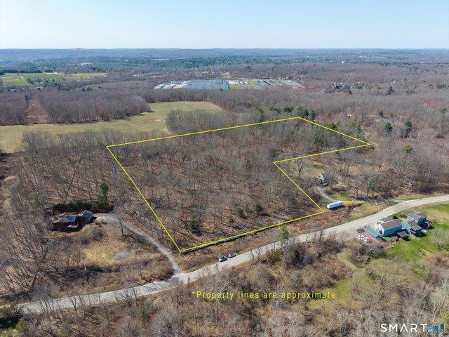 Green Hollow Rd, Plainfield, CT 06354