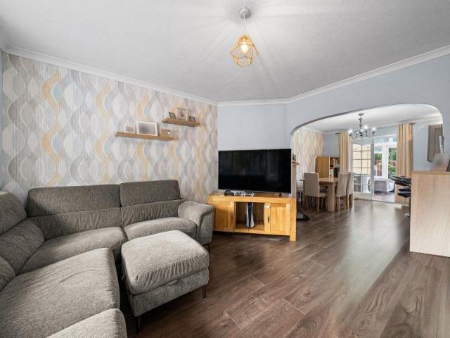 Green Lane, Addlestone, Surrey, KT15