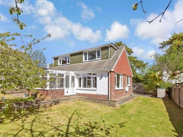 Green Lane, Clanfield, 4 Bedroom Detached