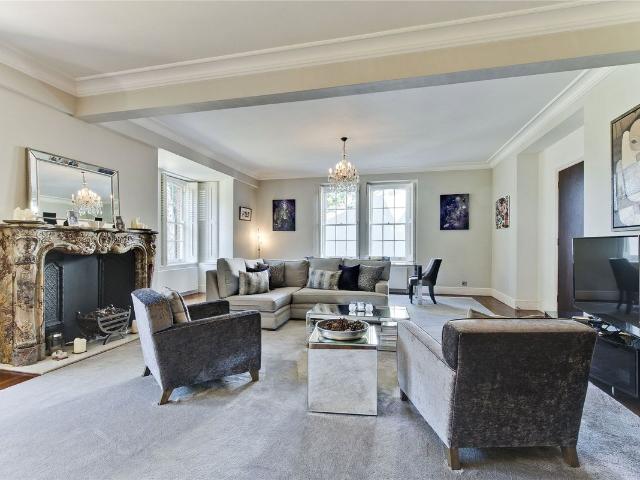 Green Lane, Cobham, Surrey KT11, 3 bed flat to rent, £3,500 pcm | PrimeLocation