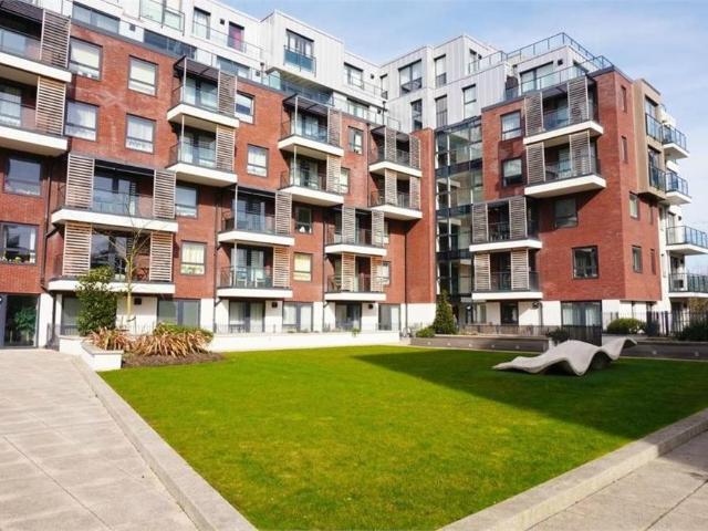 Green Lane, Edgware, HA8