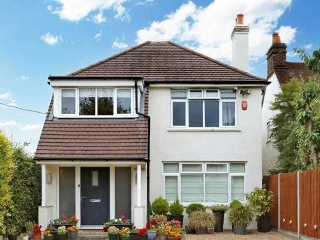 Green Lane, Farnham Common, 4 Bedroom Detached