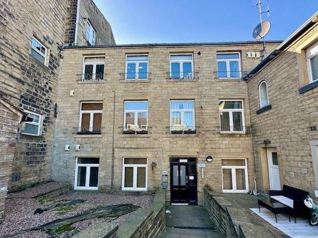 Green Lane, Greetland, 1 Bedroom Flat