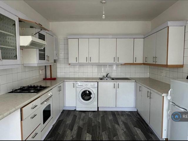 Green Lane, Ilford, IG3 1 bed flat to rent £1,700 pcm £392 pw