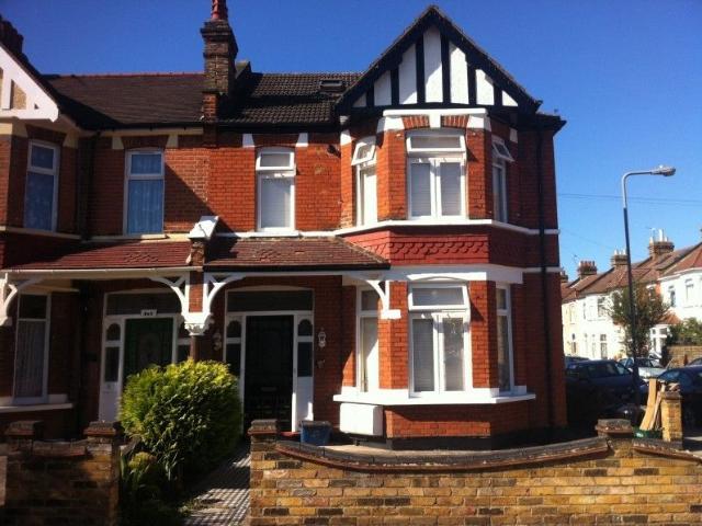 Green Lane, Ilford IG3, 2 bed flat to rent, £1,800 pcm | PrimeLocation