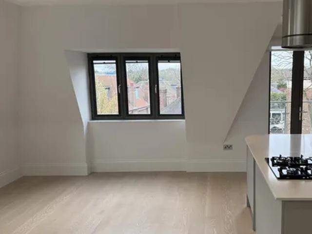 Green Lane, London, NW4 2NG, United Kingdom | 2 bed house for rent #168119797 | Rentberry