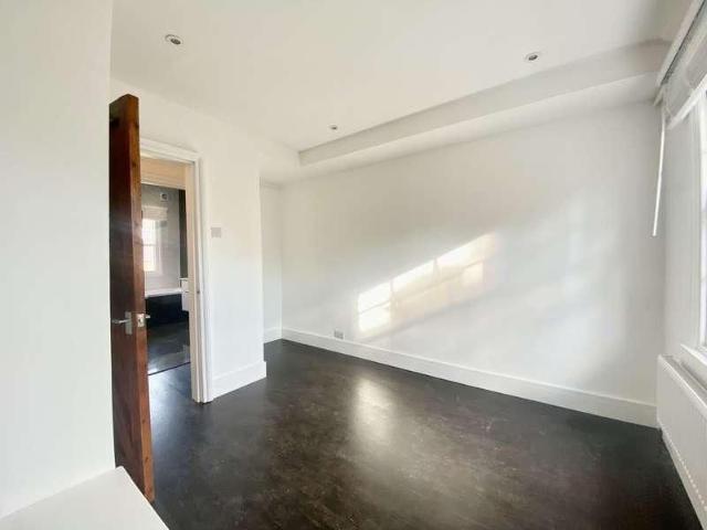 Green Lane, Stanmore, HA7
