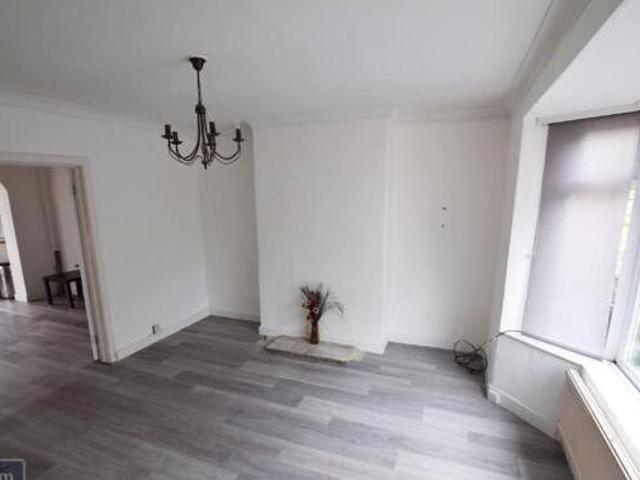 Green Lane, Sheffield, 3 Bedroom Semi detached
