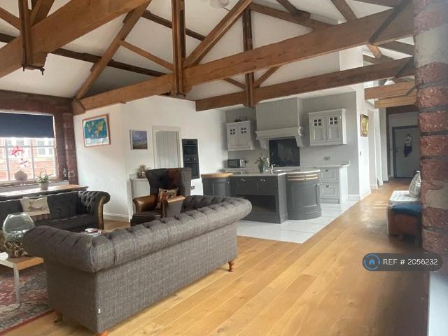 Green Lane, Sheffield, S3 2 bed penthouse to rent £1,950 pcm £450 pw