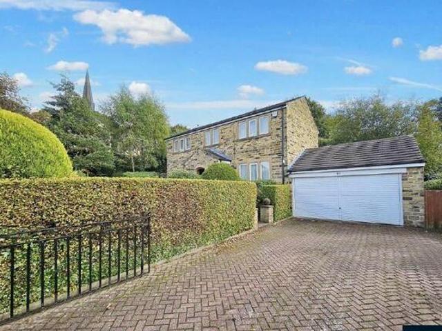 Green Lane, Wyke, 3 Bedroom Detached