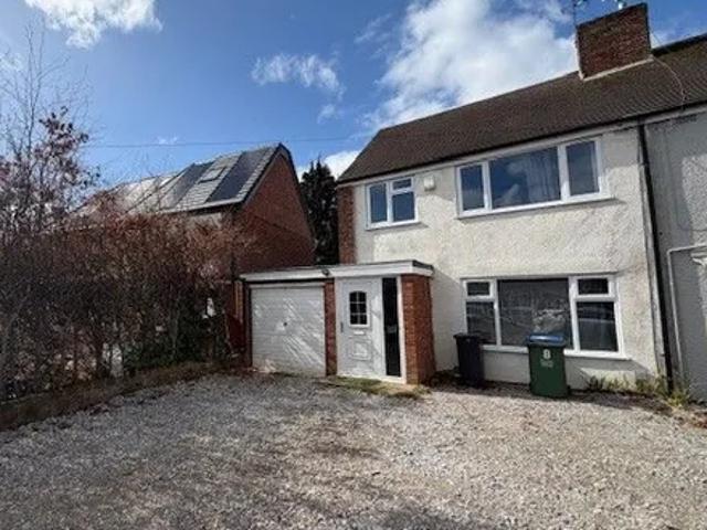 Green Lane, West Bromwich, B43 5BS, United Kingdom | 3 bed duplex for rent #166922902 | Rentberry