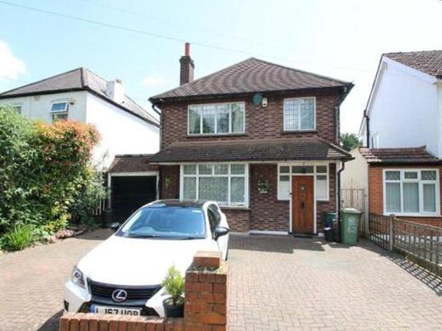 Green Lane, Worcester Park, 3 Bedroom Detached