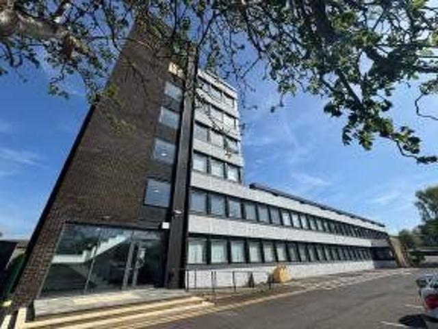 Green Lane, Yeadon, Leeds, West Yorkshire LS19, 1 bed flat to rent, £775 pcm | PrimeLocation