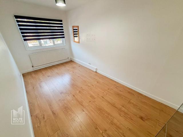 Green Lanes, Hackney N16, 2 bed flat to rent, £1,900 pcm | PrimeLocation