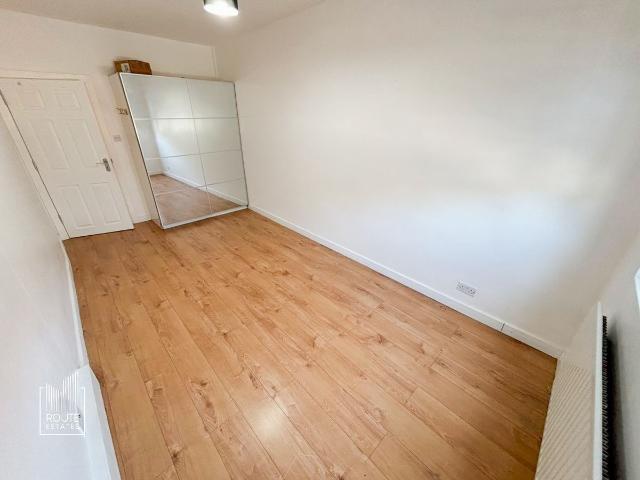 Green Lanes, Hackney N16, 2 bed flat to rent, £1,900 pcm | PrimeLocation