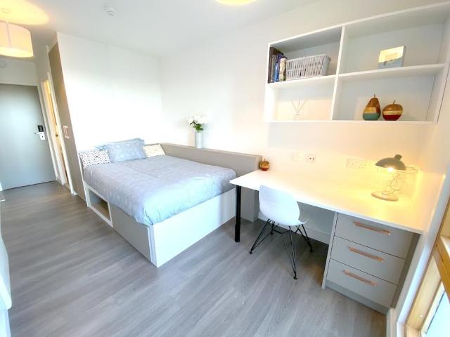 Green Lanes, London N16, 1 bed flat to rent, £1,322 pcm | PrimeLocation