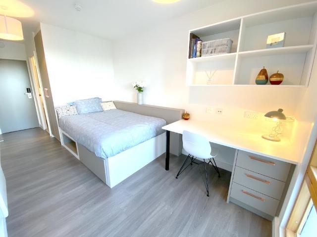 Green Lanes, London N16 1 bed in a flat share to rent £1,322 pcm £305 pw