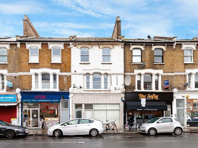 Green Lanes, Stoke Newington N16, 2 bed flat to rent, £2,700 pcm | PrimeLocation