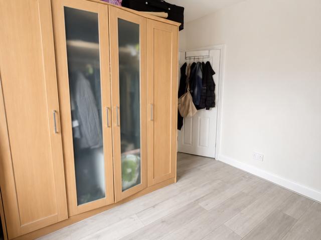 Green Lanes, Southgate N21, 2 bed flat to rent, £1,700 pcm | PrimeLocation