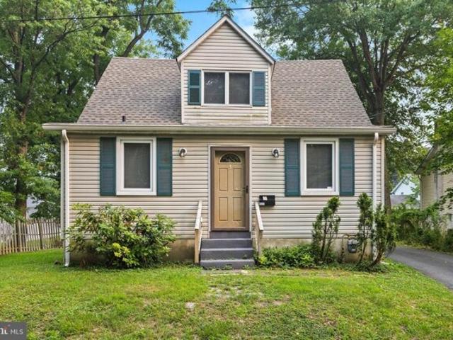 Green Ln, Ewing, Home For Sale