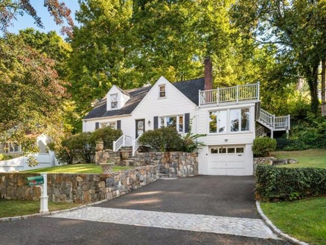 Green Ln, Greenwich, Home For Sale
