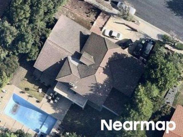 Green Meadow Dr